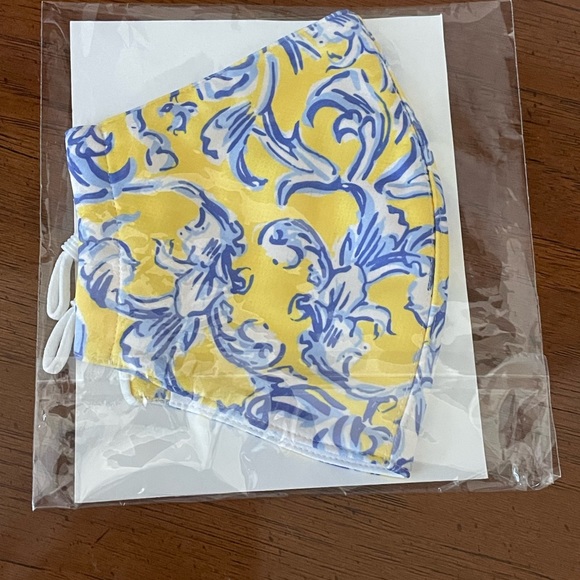 Tory Burch | Accessories | Tory Burch Face Mask New | Poshmark